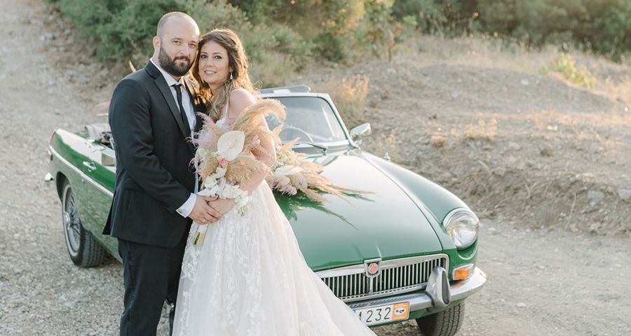 Romantic summer wedding in Greece with fresh and dried flowers ...